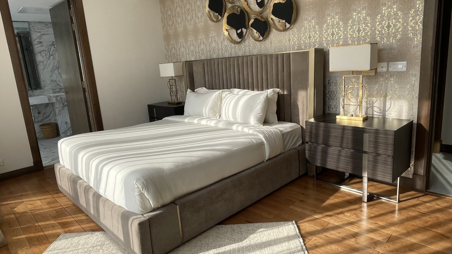 Buy or Rent Luxury Residential Apartments in Gulberg Lahore – Hotel ...